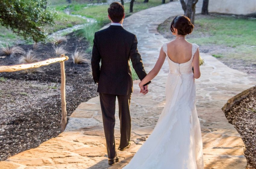 What Is Mutual Submission and How Does It Apply to Marriage? - Travel ...